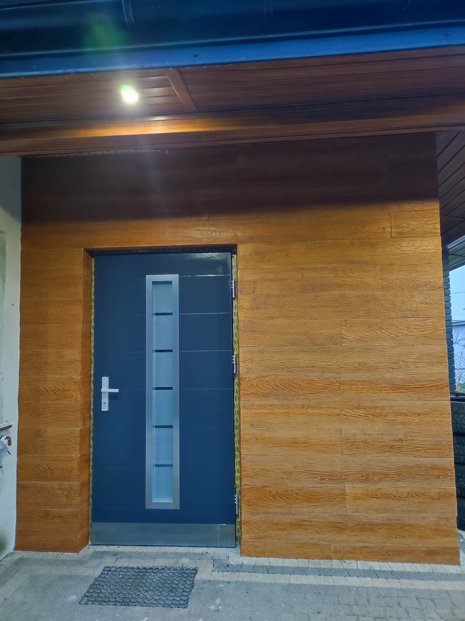 Fasadne obloge imitacija drveta - jeftino, toplo i jednostavno - DECO Adria