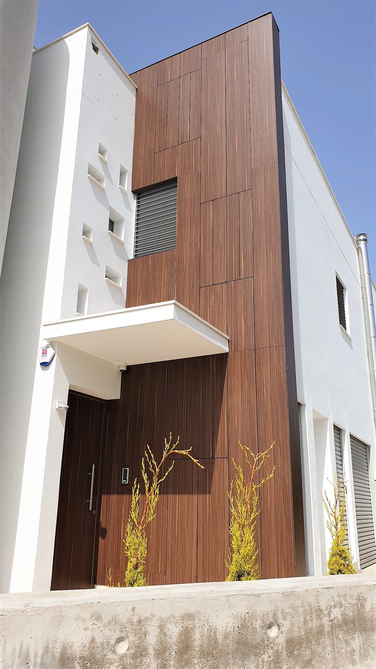 KAKO UČINITI: Imitacija drveta na fasadi + VIDEO - DECO Adria